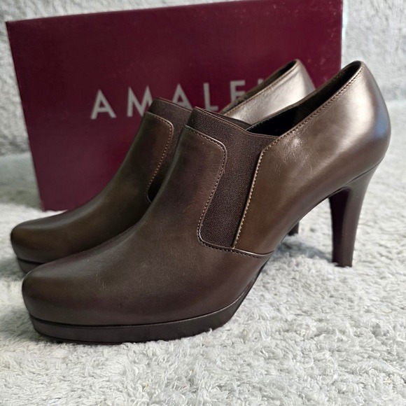 Amalfi | Shoes | Amalfi By Rangoni Brown Italian Leather Ankle Shooties ...